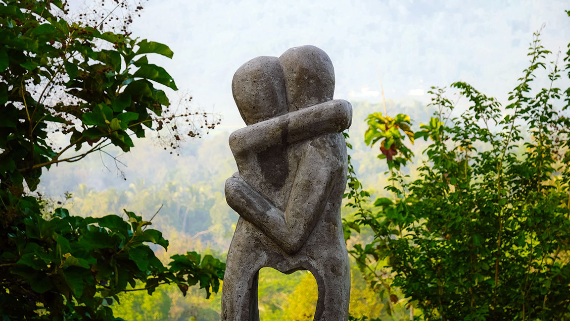 Nosotros — John Paul Lederach